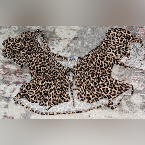 Urban Outfitters | Tops | Urban Outfitters Cheetah Print Crop Top ...